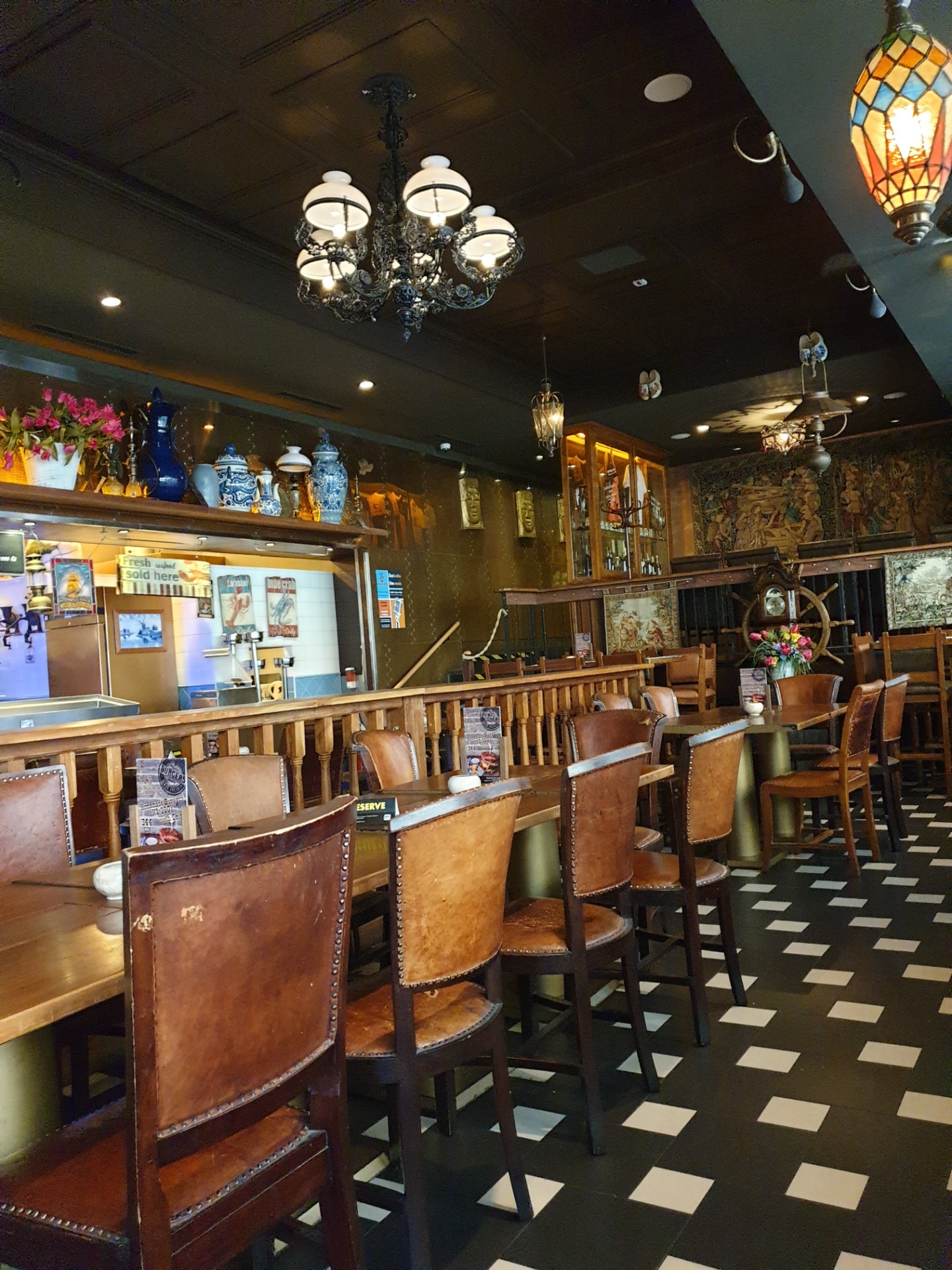 The Dutch Pub - Steak & Burger | GastroBook